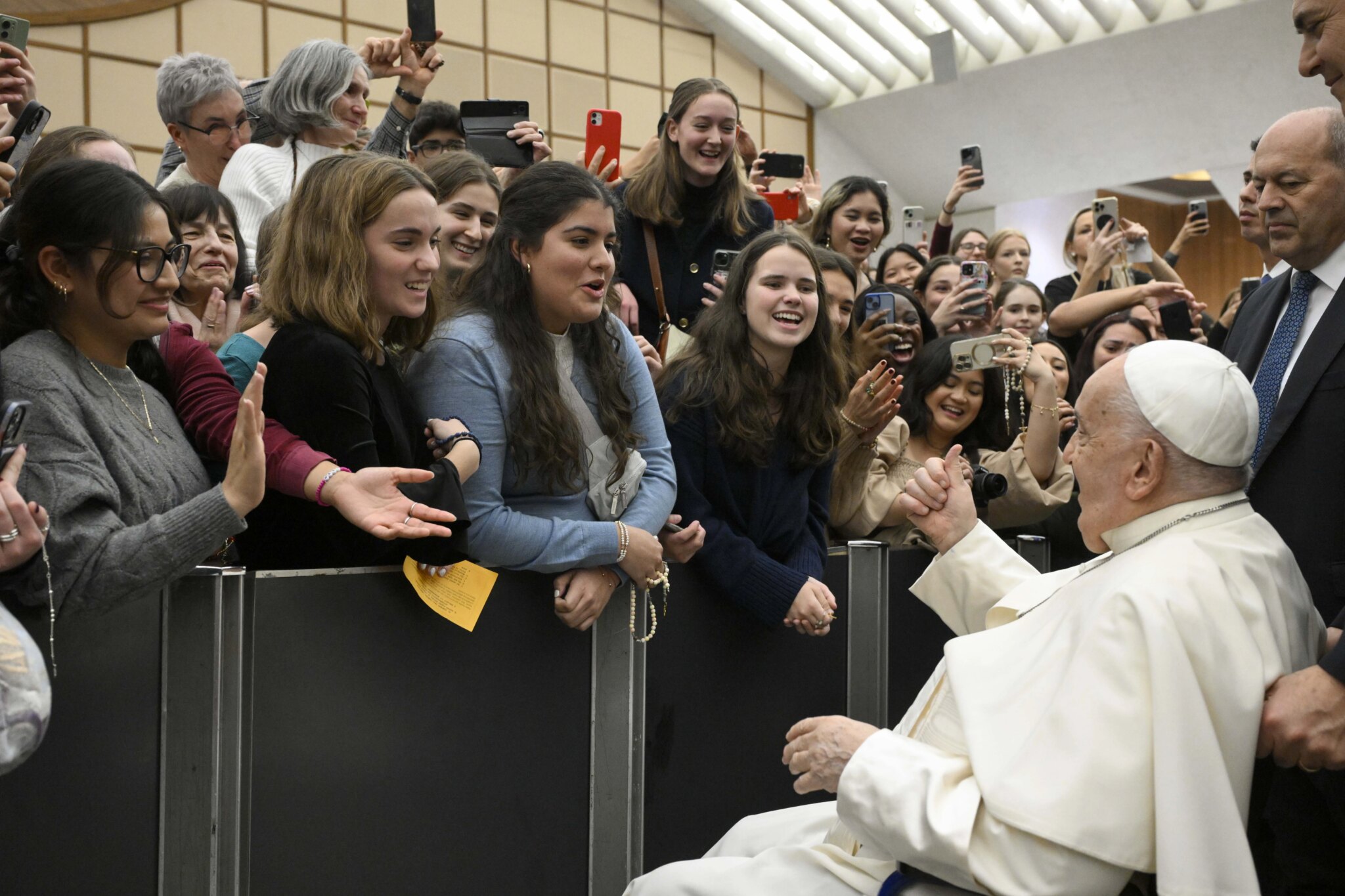 Paus Franciscus: Christenen hebben de plicht om kindermisbruik te ...
