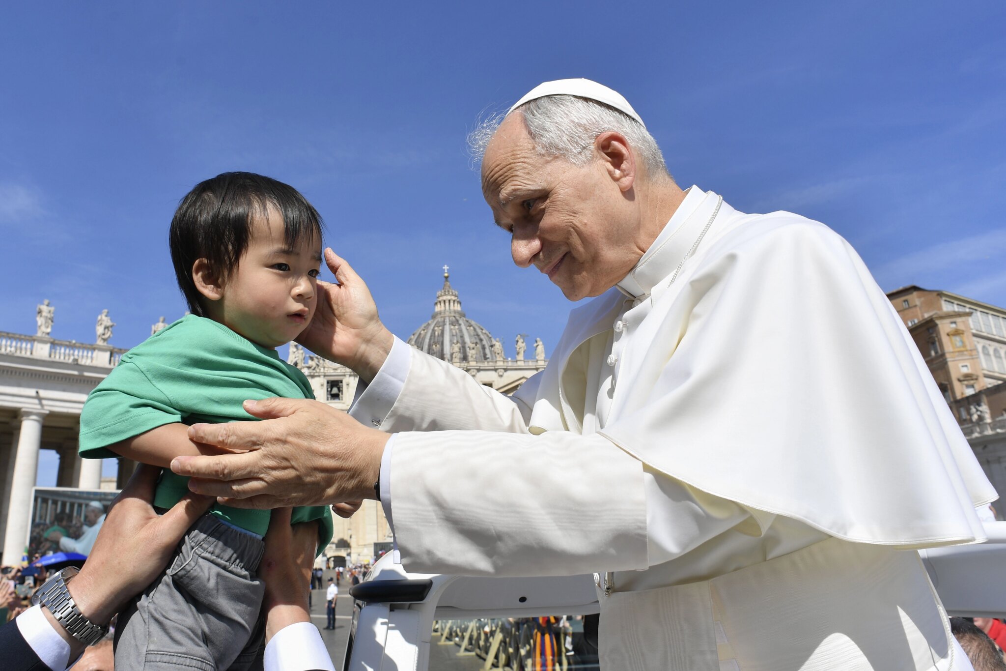 Paus Leo XIV tijdens algemene audiëntie: “Ons leven is waardig” - ExploreCatholic
