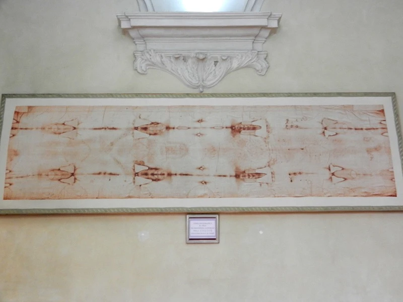 Authenticiteit Lijkwade van Turijn betwist door Braziliaanse kunstenaar ...