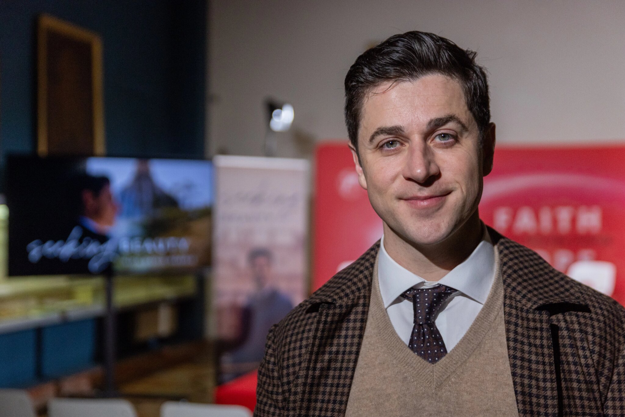 ‘Seeking Beauty’ travel show with David Henrie premieres at Vatican ...
