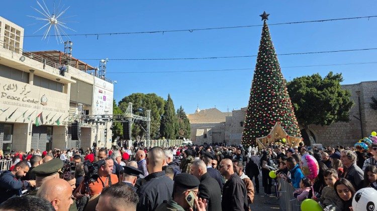 Bethlehem viert eerste Kerstmis in twee jaar - ExploreCatholic
