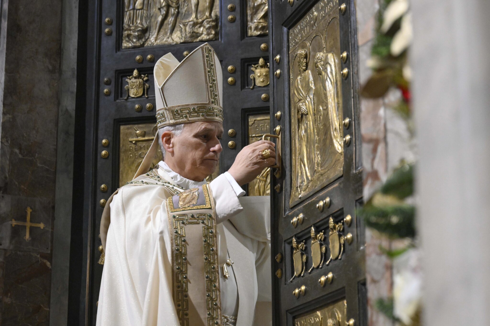 Paus Leo XIV sluit de Heilige Deur van St. Pieter en beëindigt het ...