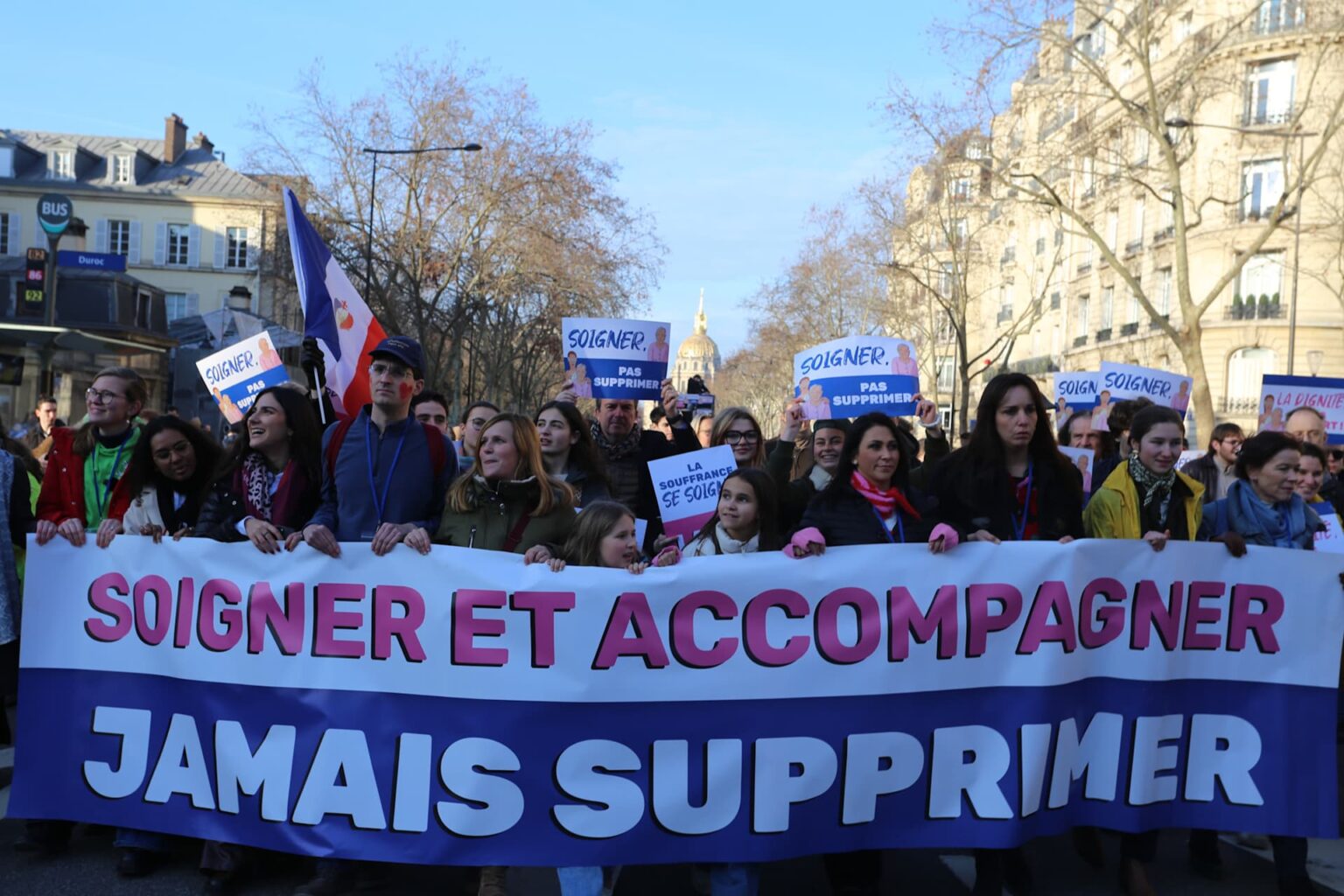 10,000 pro-lifers march in Paris for annual March for Life ...